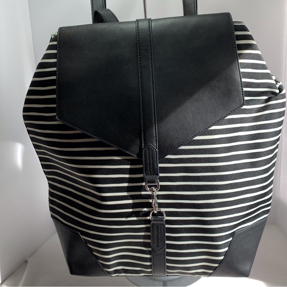 Stella & Dot | Bags | Stella Dot Ava Backpack | Poshmark